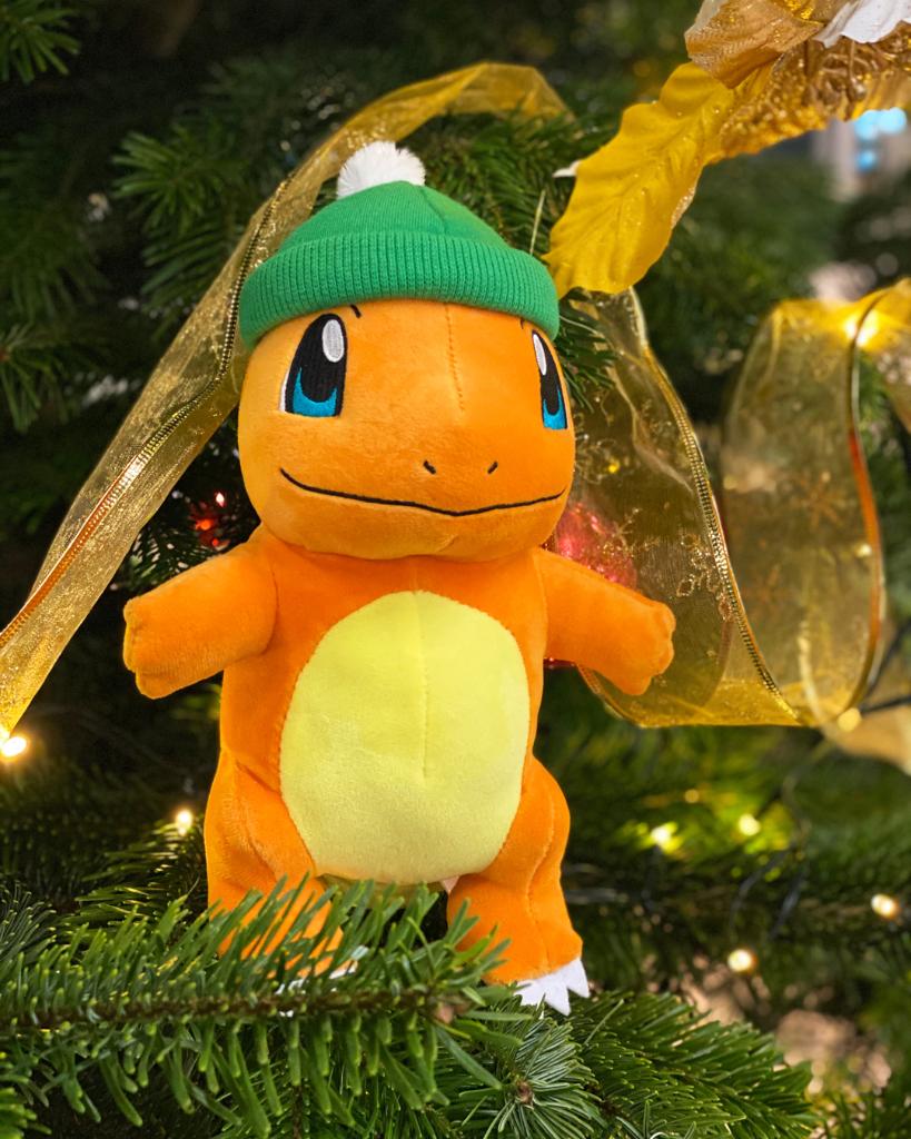 The Pokémon Company reveals Charmander ornament for Christmas tree ...